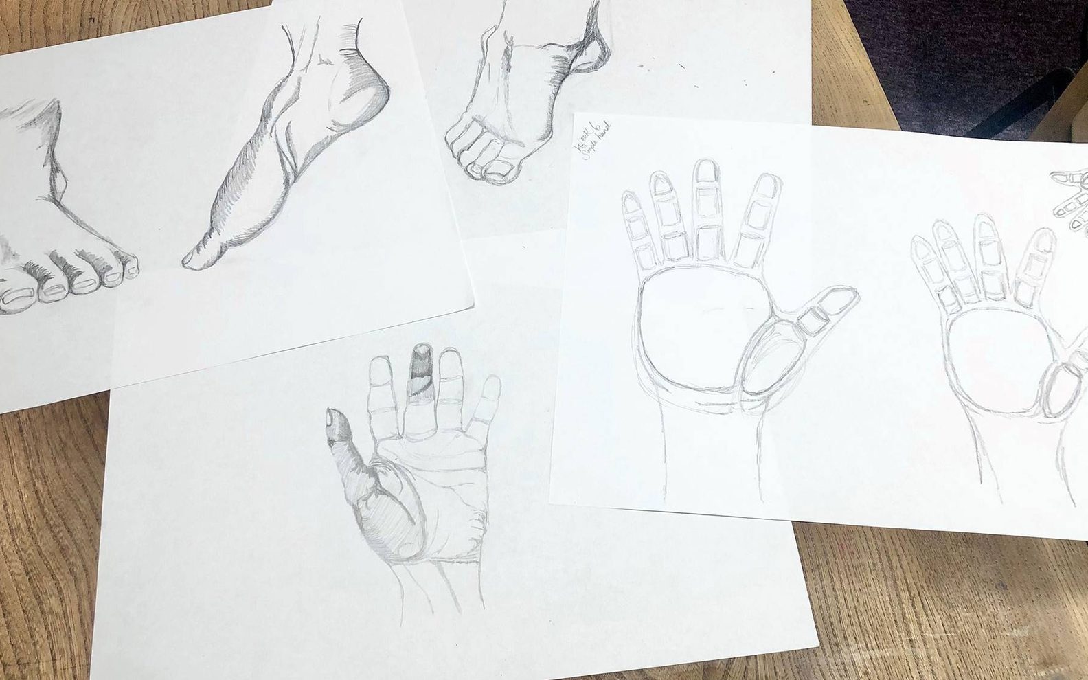 Life Drawing Techniques – Drawing Hands and Feet | Sunderland Culture